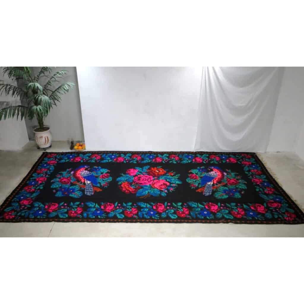 Tapis kilim bleu en laine - Kilims moldaves fleuris tissés main - Rugstory